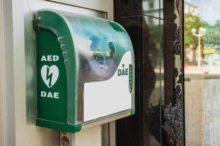 Defibrillators for Construction Sites: Your Guide | Defib World